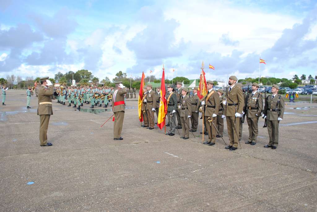 El CEFOT 2 celebra la jura de Bandera de 439 nuevos soldados en el ...