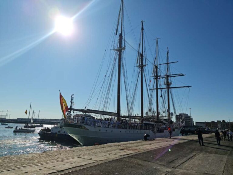 Elcano atracará en septiembre en Barcelona con motivo de la América's ...